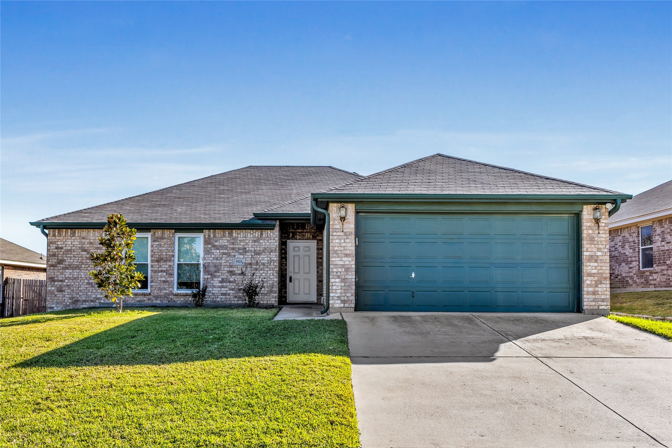 9221 Alyssa Dr, For Sale in White Settlement - eXp Realty