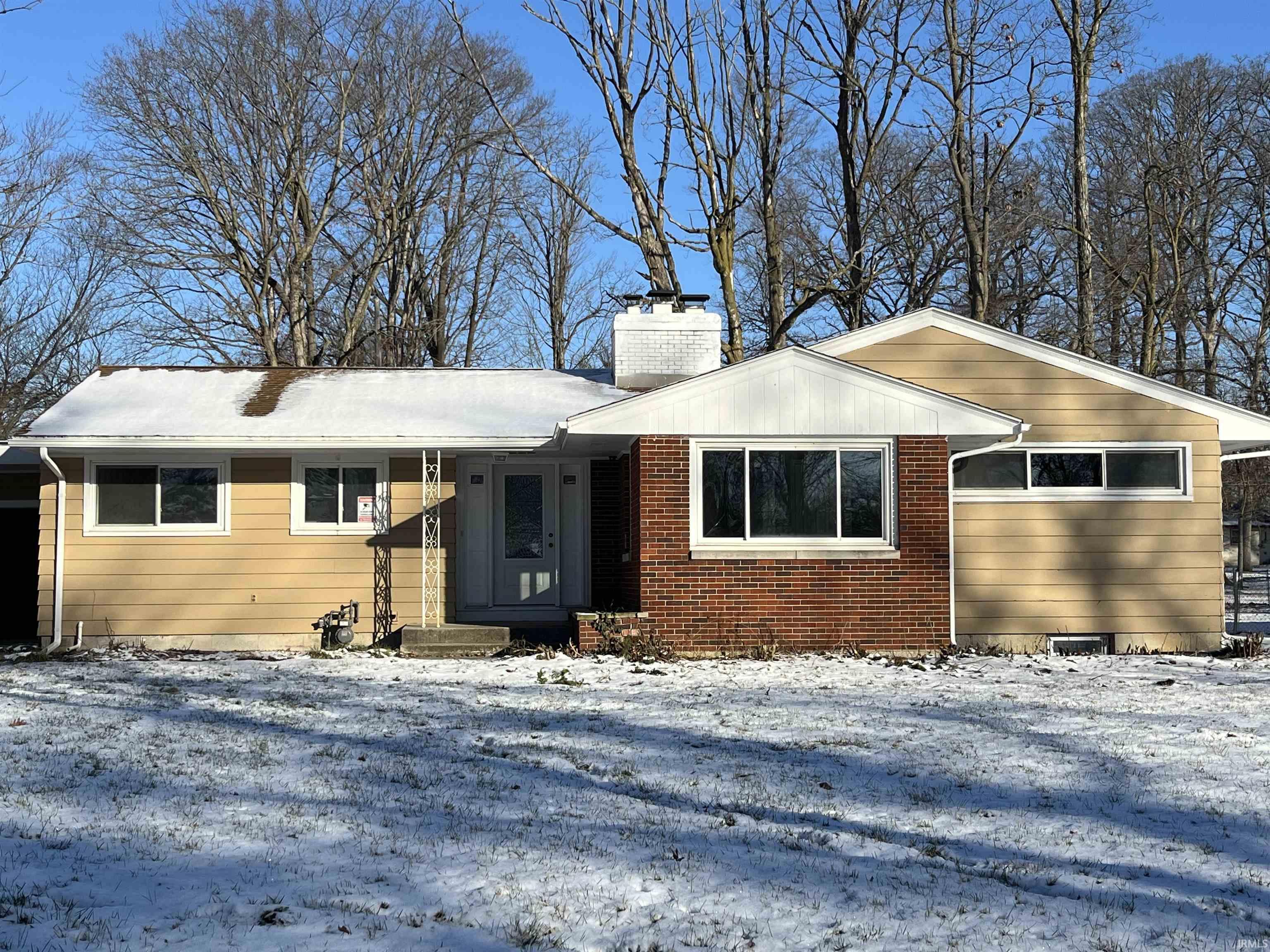 2505 Schaper Drive, For Sale in Fort Wayne - eXp Realty