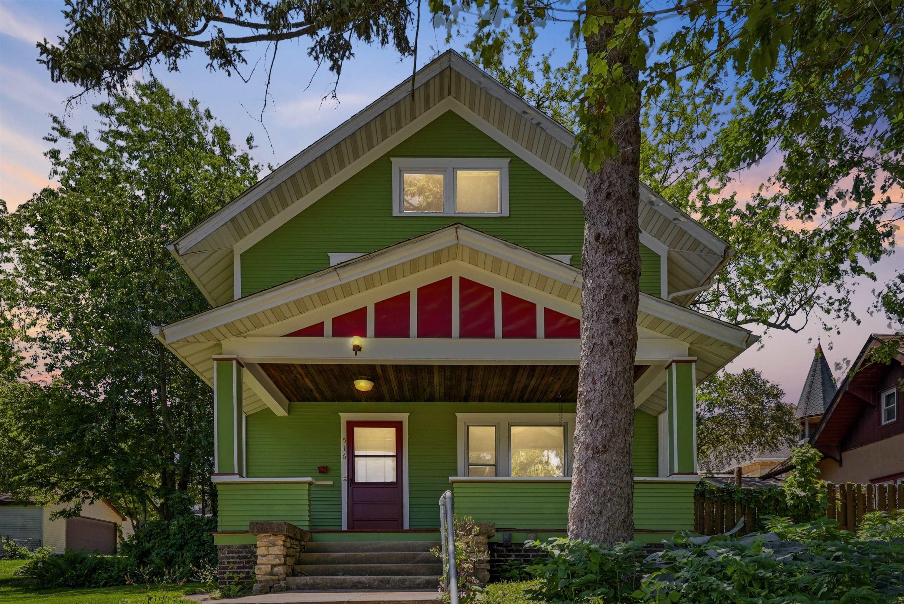 516 W 11Th St, For Sale in Cedar Falls - eXp Realty