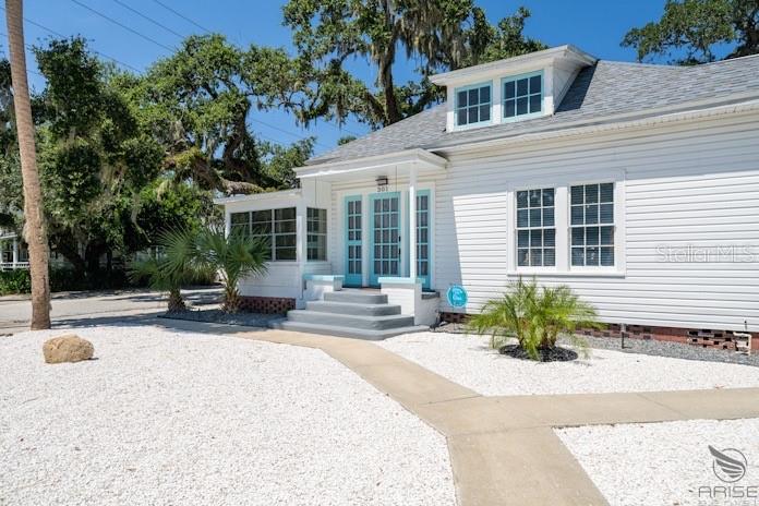 301 Live Oak St, For Sale in NEW SMYRNA BEACH - eXp Realty