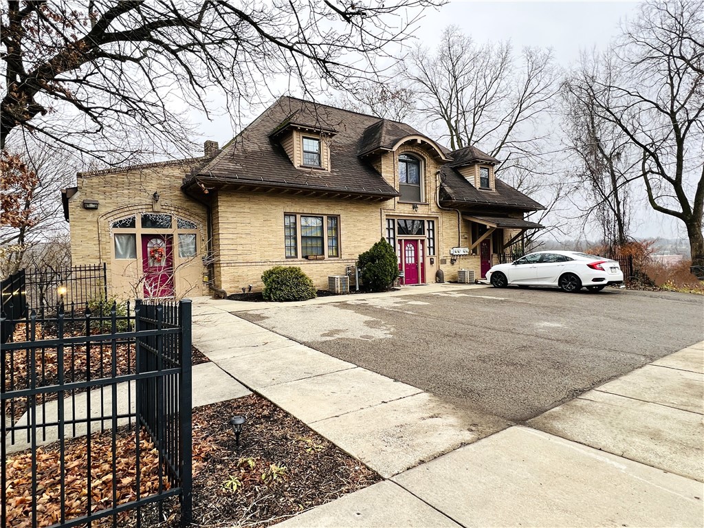 304 Rhodes Pl, For Sale in New Castle - eXp Realty