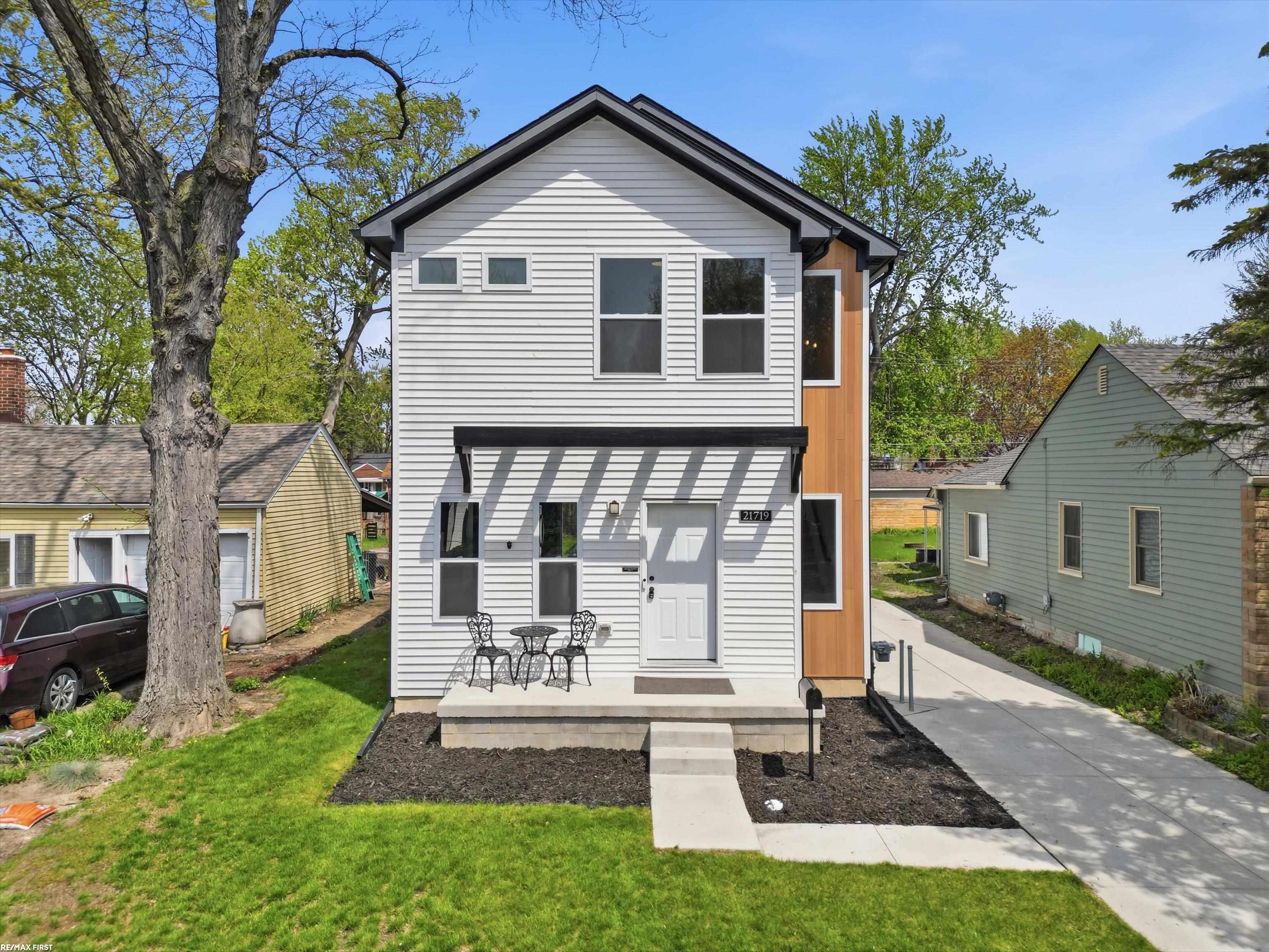 21719 Elizabeth St. Street, For Sale in St Clair Shores - eXp Realty