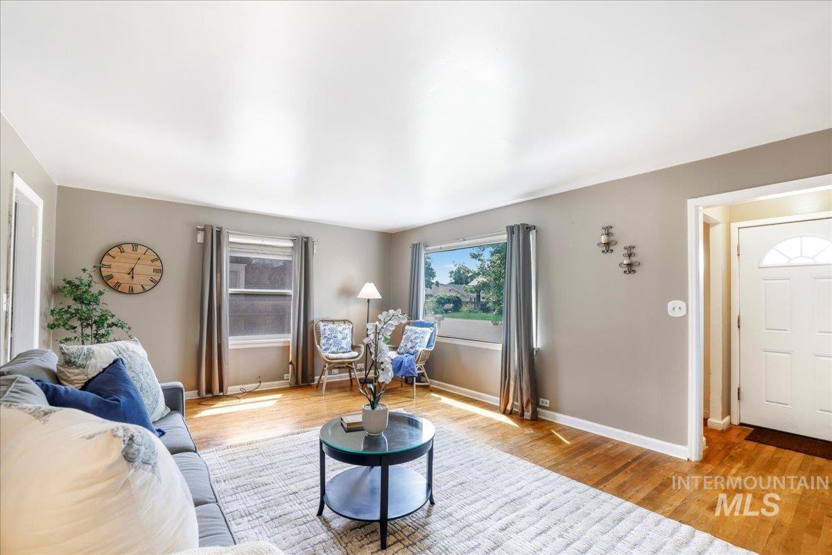 818 H St, For Sale in Rupert - eXp Realty