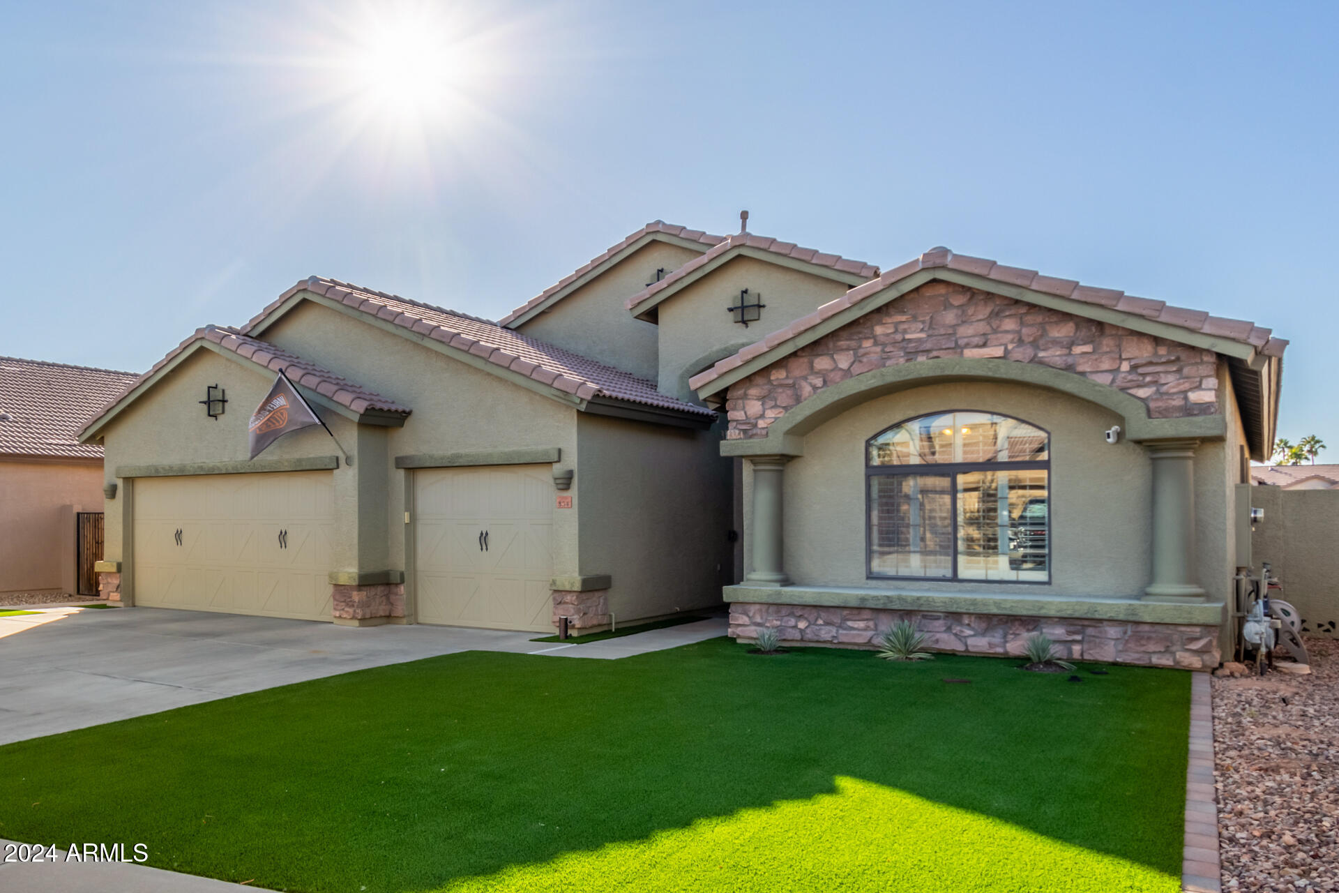 854 S Del Rio Court, For Sale in Apache Junction - eXp Realty