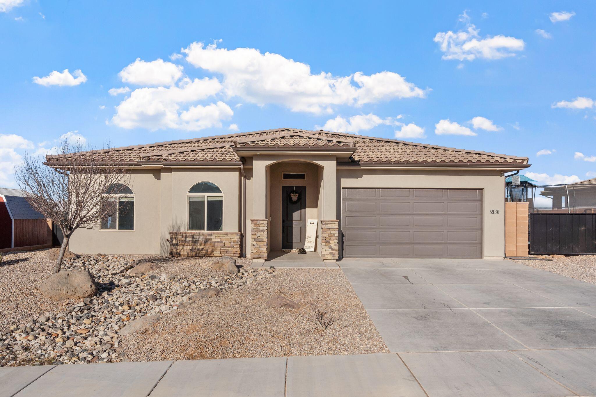 5936 S Desert Crest Dr, For Sale in St George - eXp Realty