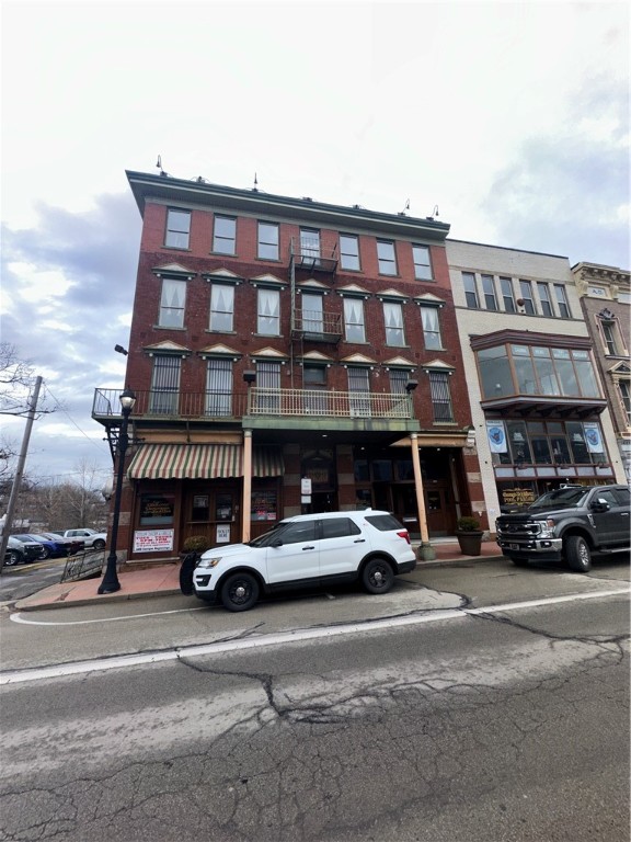 92 W Main Street, For Rent in Uniontown - eXp Realty