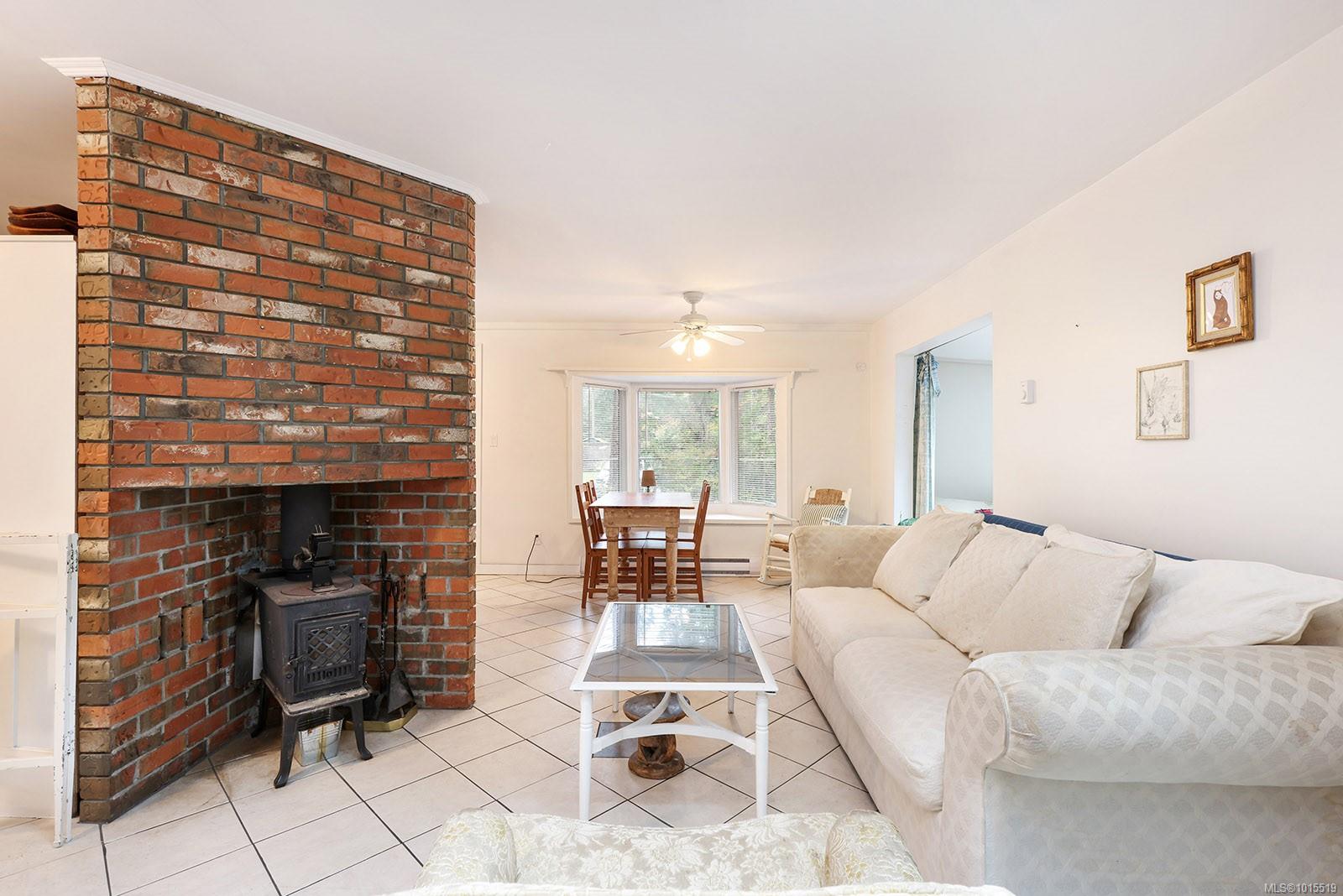 1912 Ryan Rd E, For Sale in Comox - eXp Realty