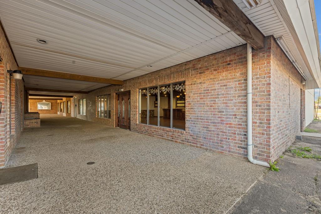 1541 John Ben Shepperd Parkway, For Sale in Odessa - Zoocasa