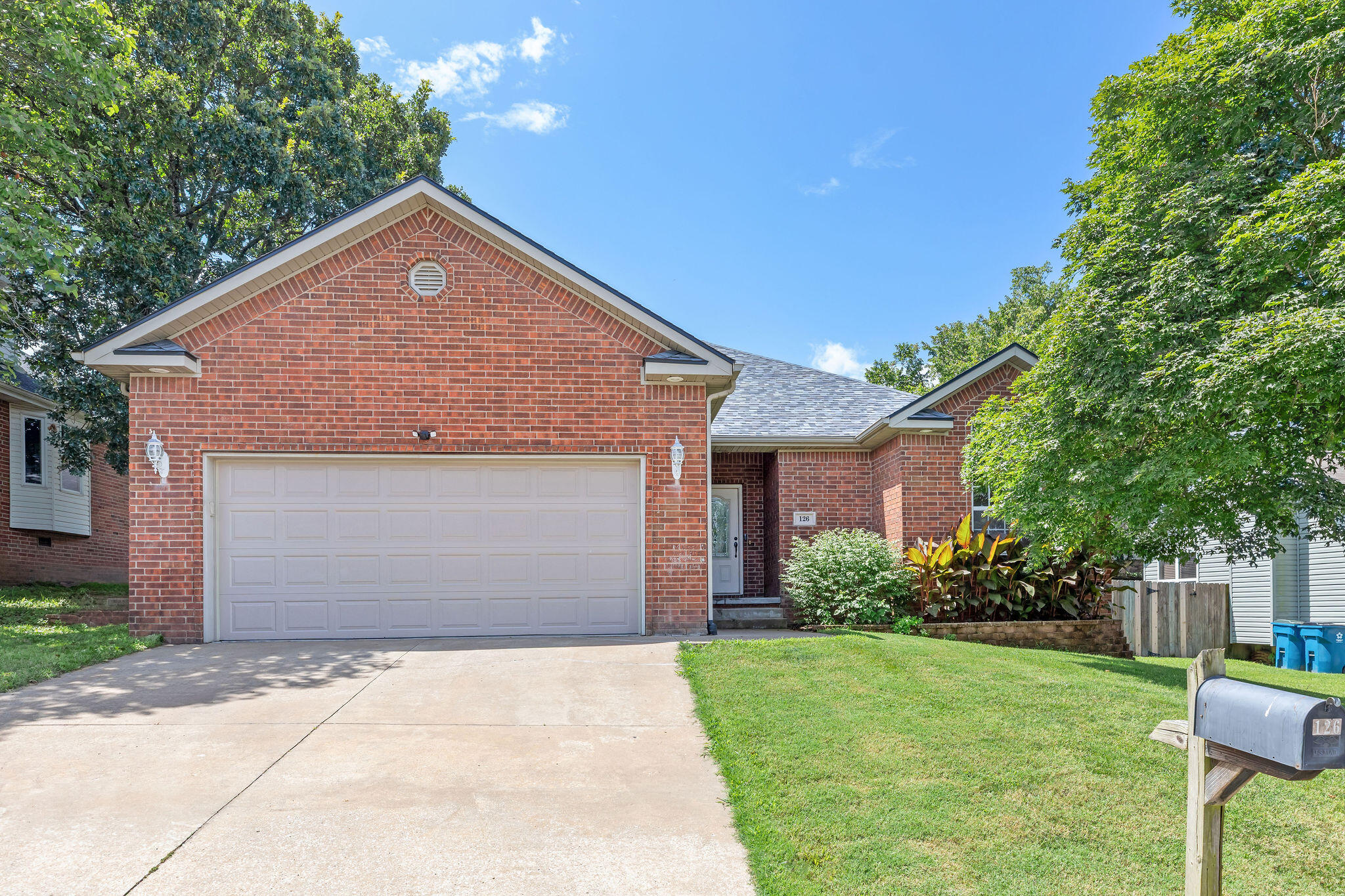 126 Mystic Ave, For Sale in Hollister - eXp Realty