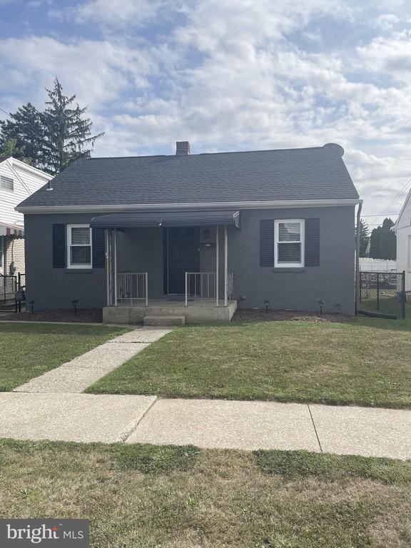 1222 Elm St, For Sale in YORK - eXp Realty