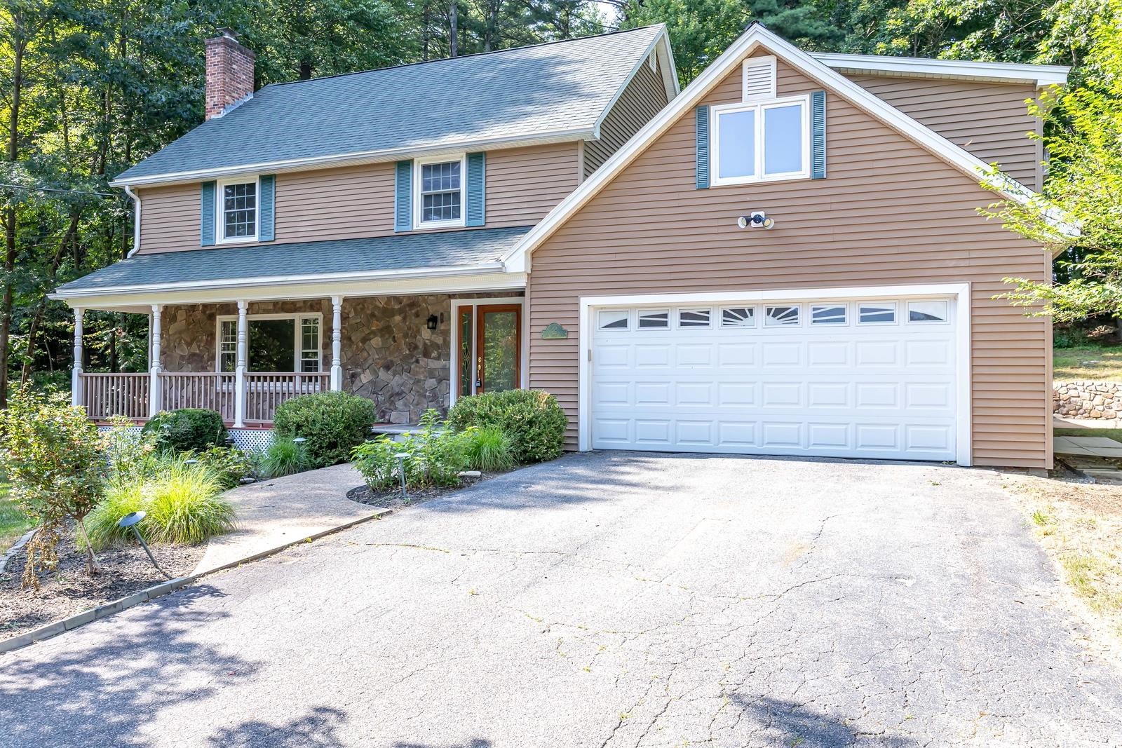 22 Old Coach Rd, For Sale in Hudson - eXp Realty