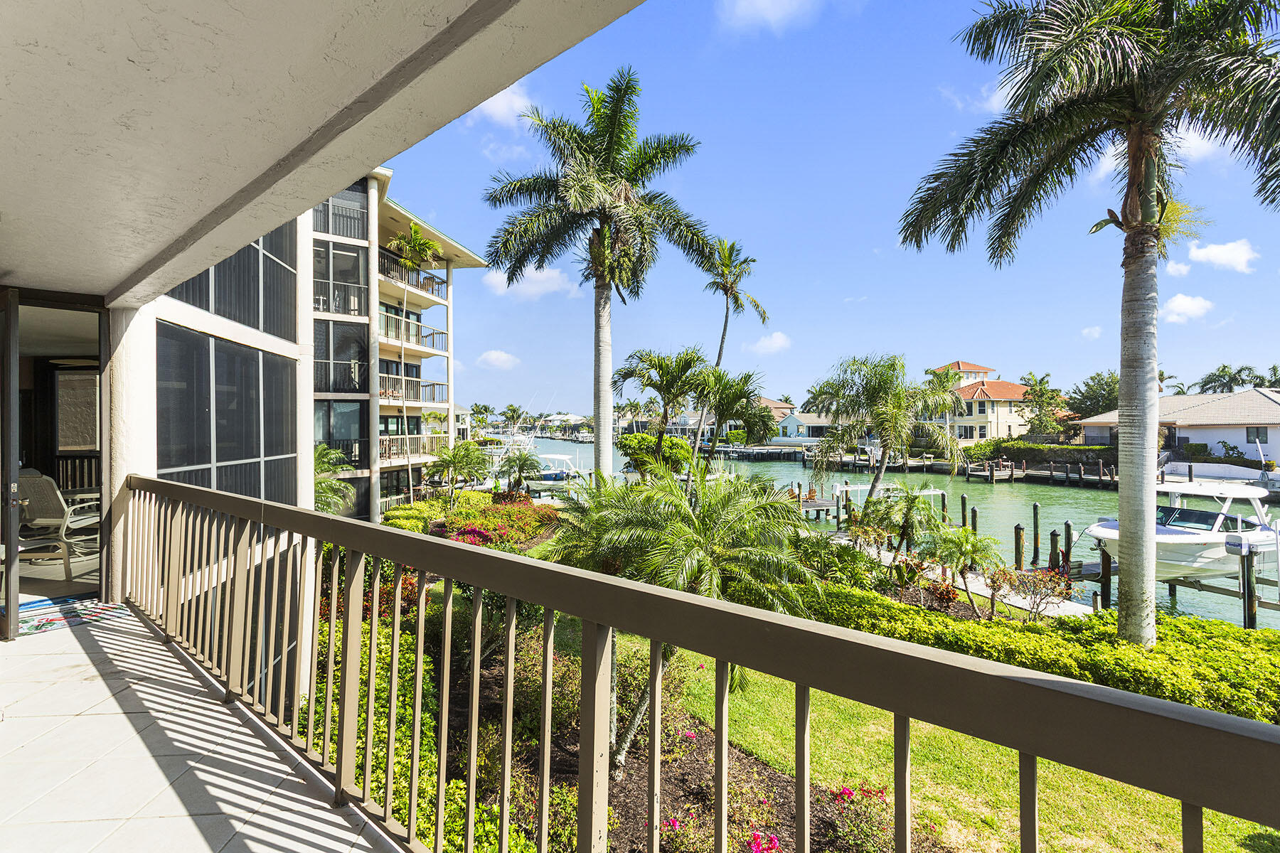 204 - 845 Collier Ct, For Sale in Marco Island - Zoocasa