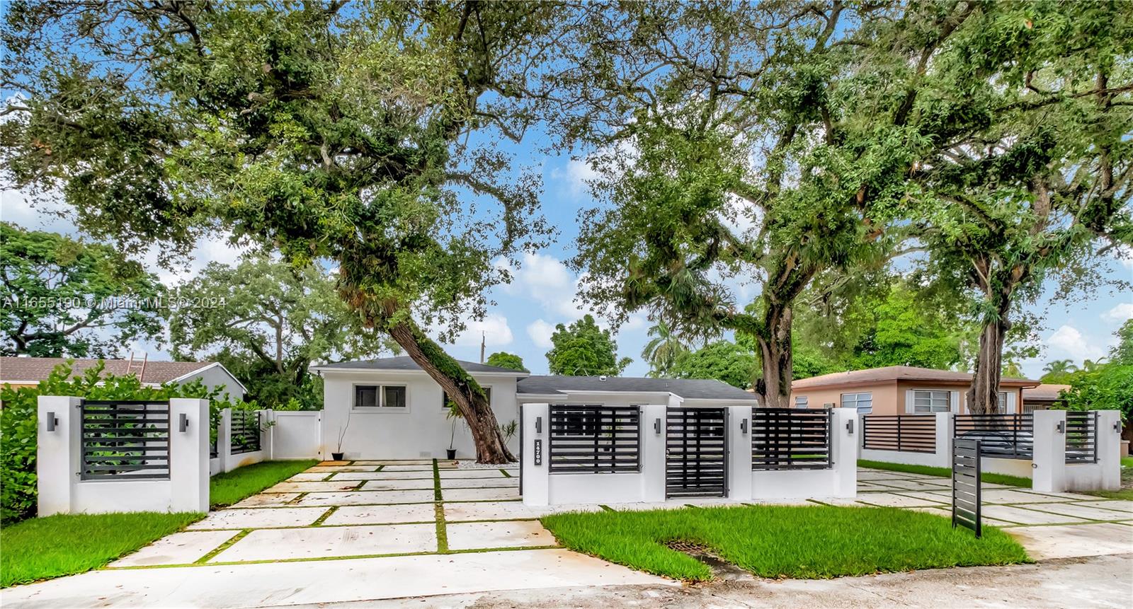 14700 Ne 5 Th Ct, For Sale in Miami - Zoocasa