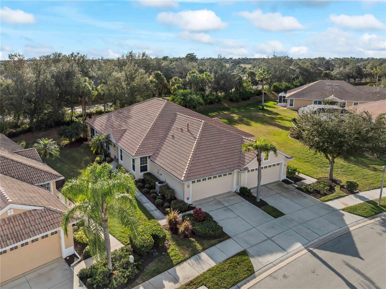 4827 Whispering Oaks Dr, For Sale in North Port - eXp Realty