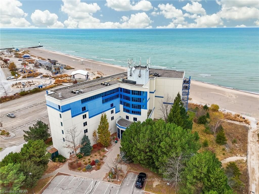 202 - 9 Pine St, For Sale in Lambton Shores - Zoocasa