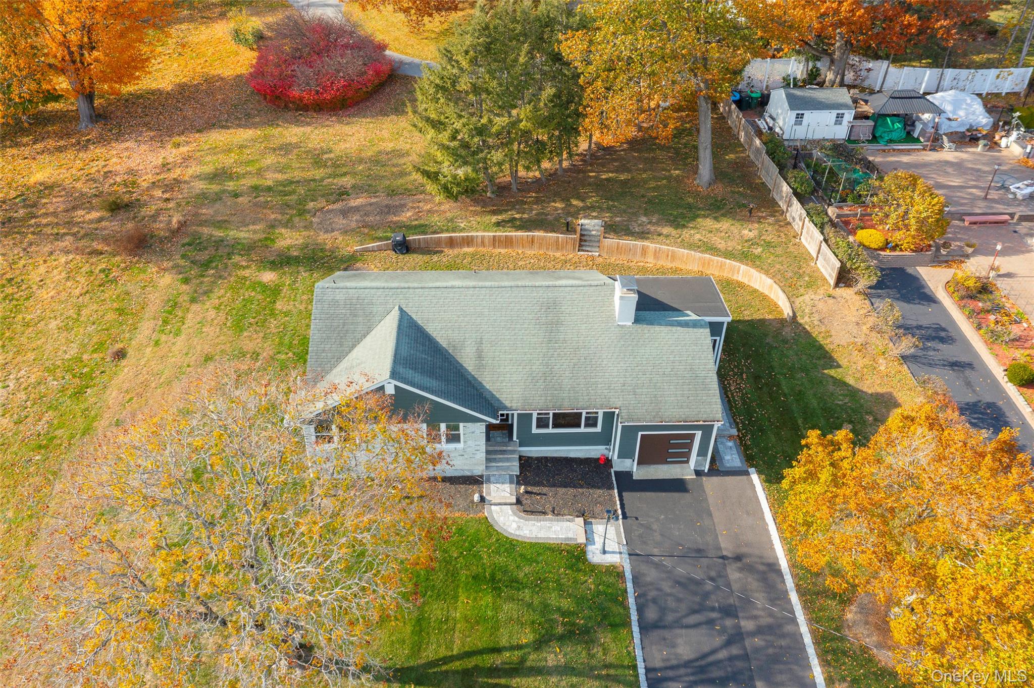 39 Susan Dr, For Sale in Newburgh - eXp Realty