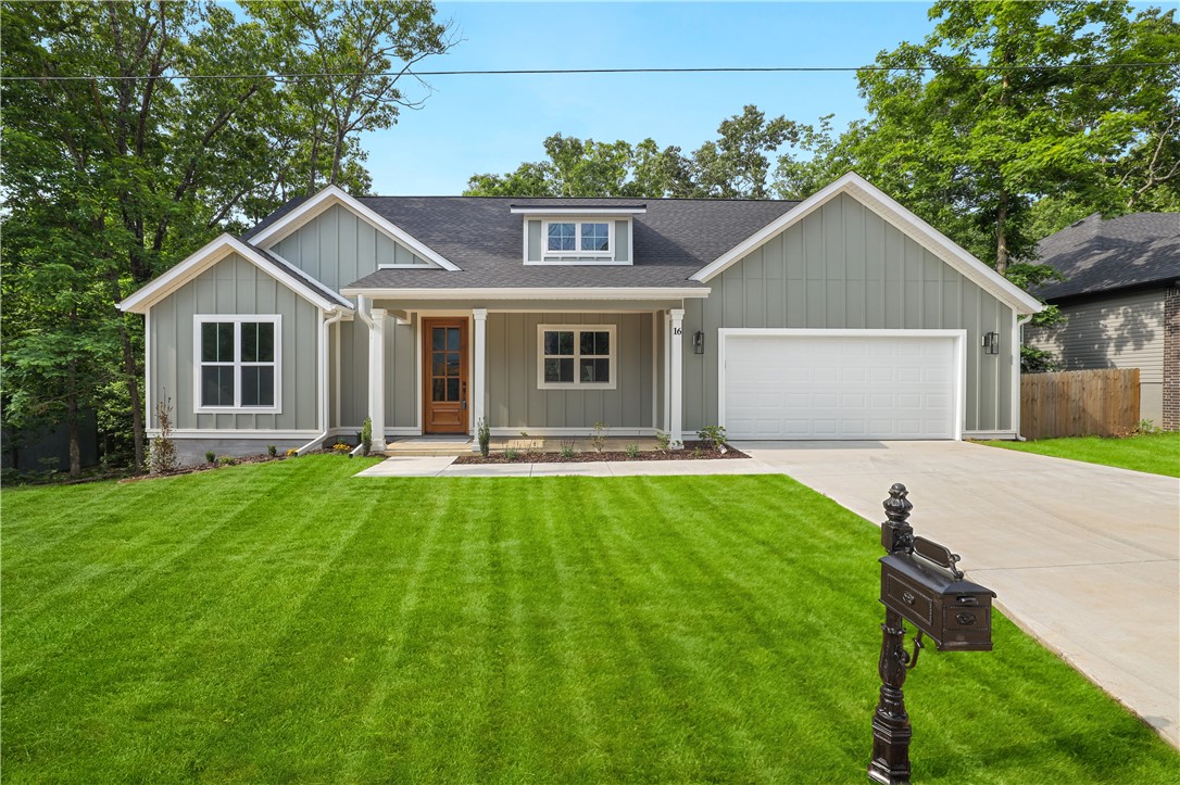 16 Burnham Drive, Sold in Bella Vista - Zoocasa