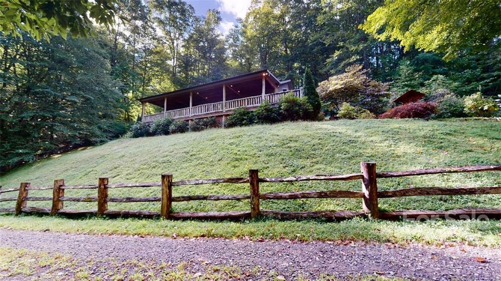 161 Mc Currey Road, Sold in Burnsville - Zoocasa