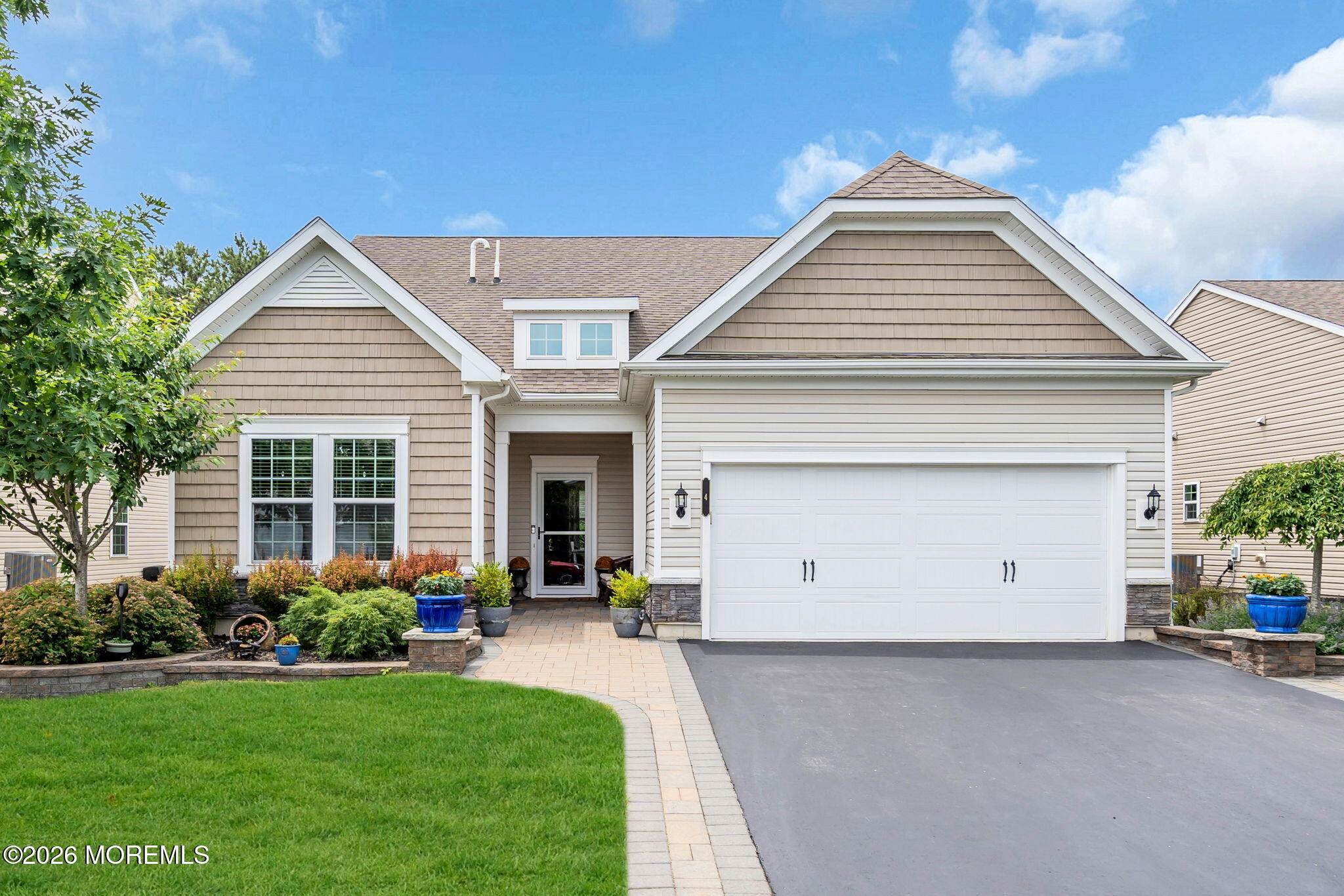 4 Bromley Lane, For Sale in Manchester - eXp Realty
