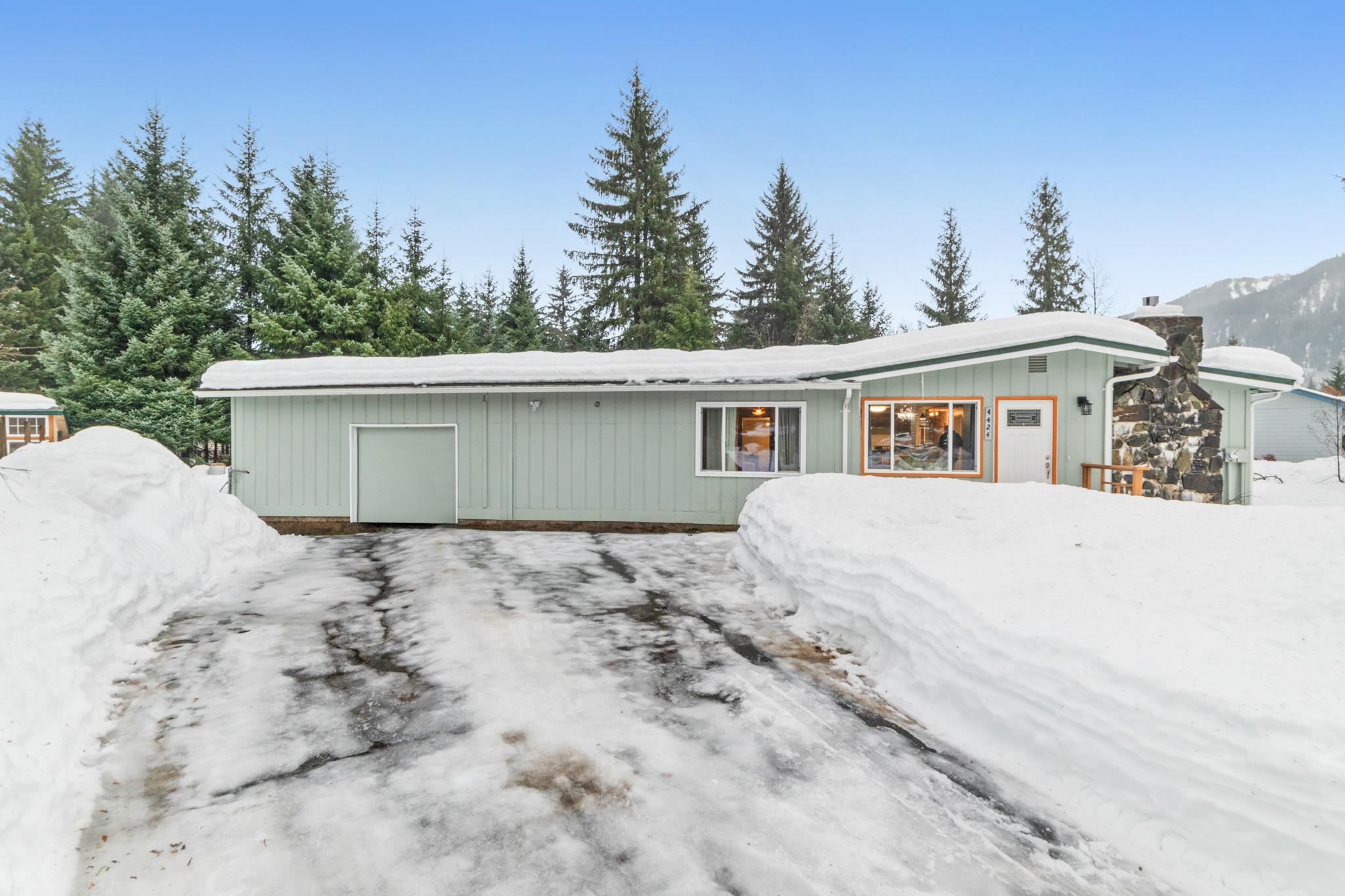 4424 Taku Boulevard, For Sale in Juneau - eXp Realty