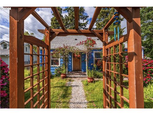 Eugene, OR Real Estate & Homes for Sale