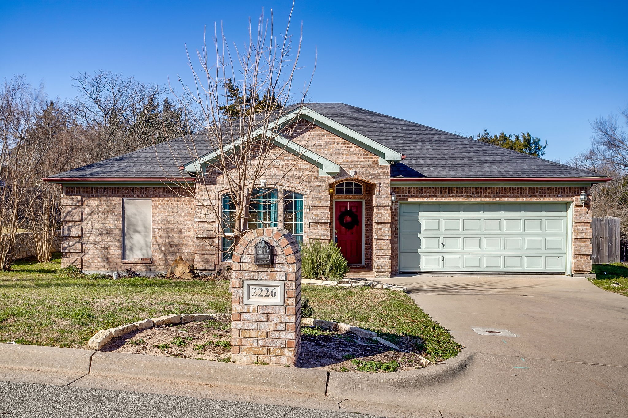 2226 Creek Side Dr, For Sale in Weatherford - eXp Realty