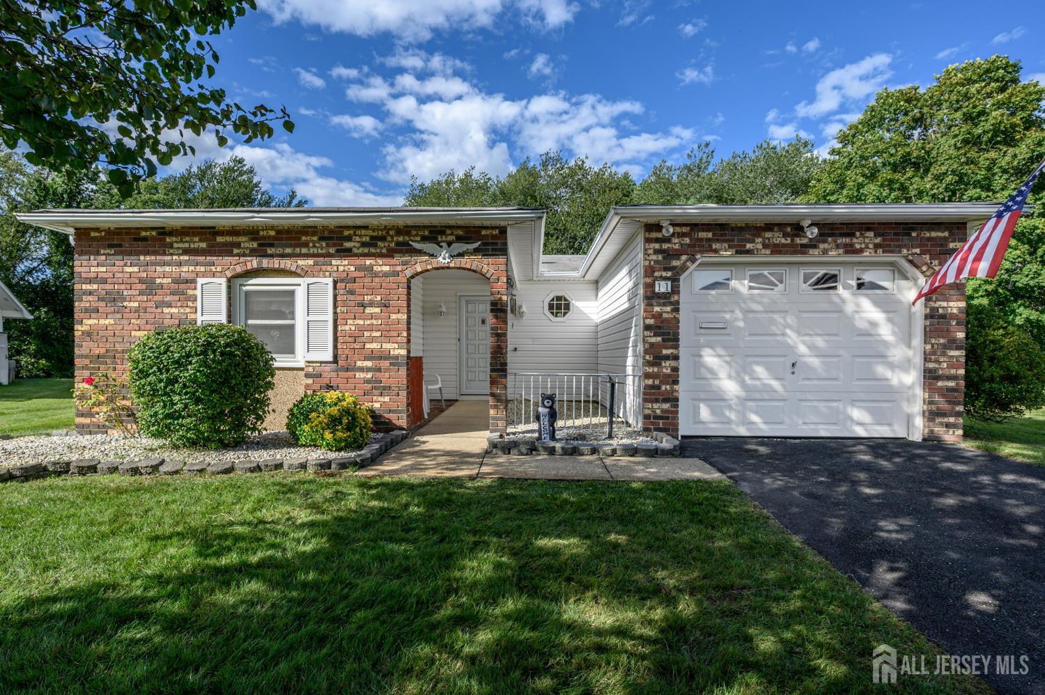 11 Graham Ct, For Sale in Brick - eXp Realty