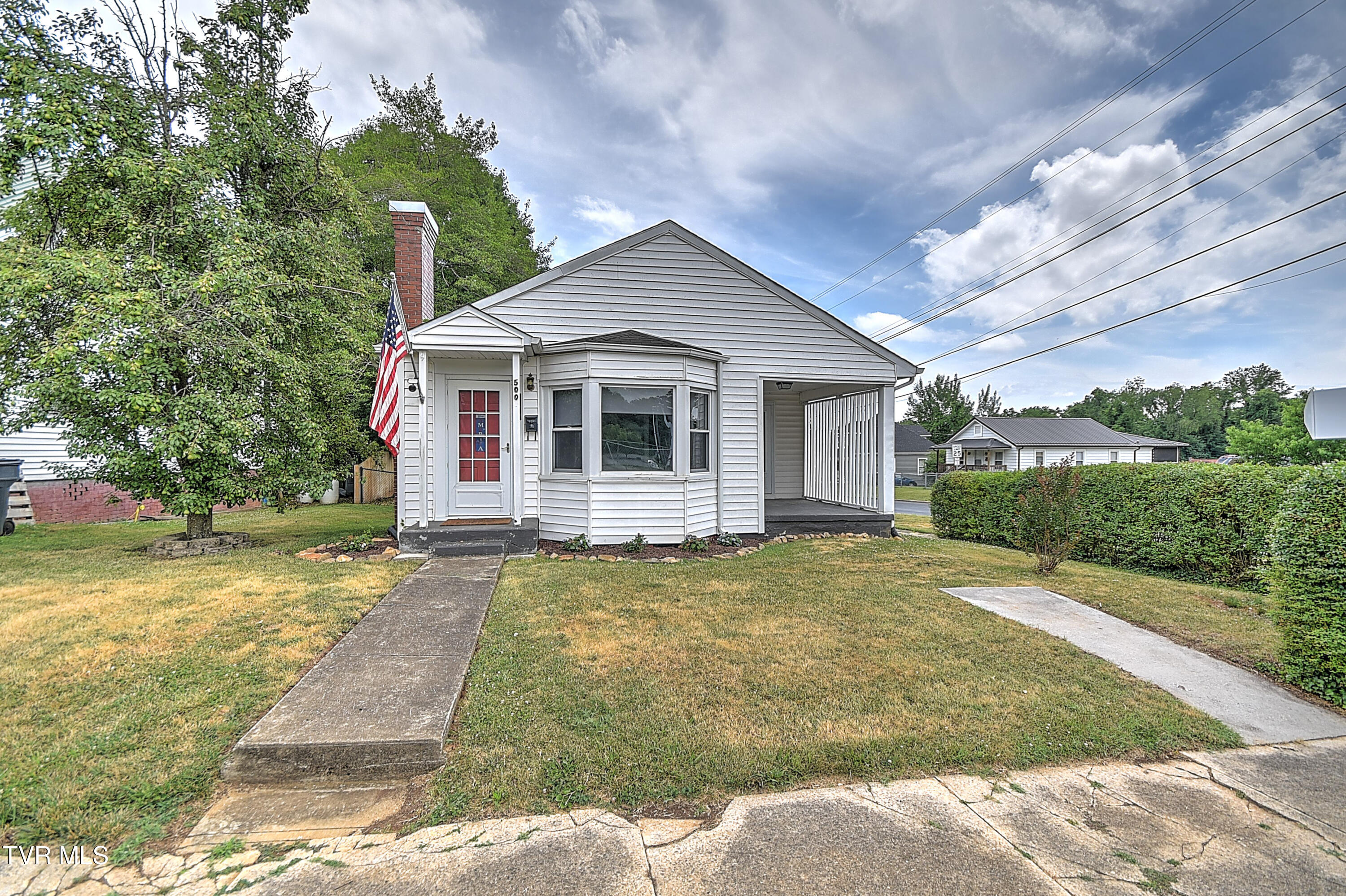 500 Ash Street, For Sale in Bristol - eXp Realty