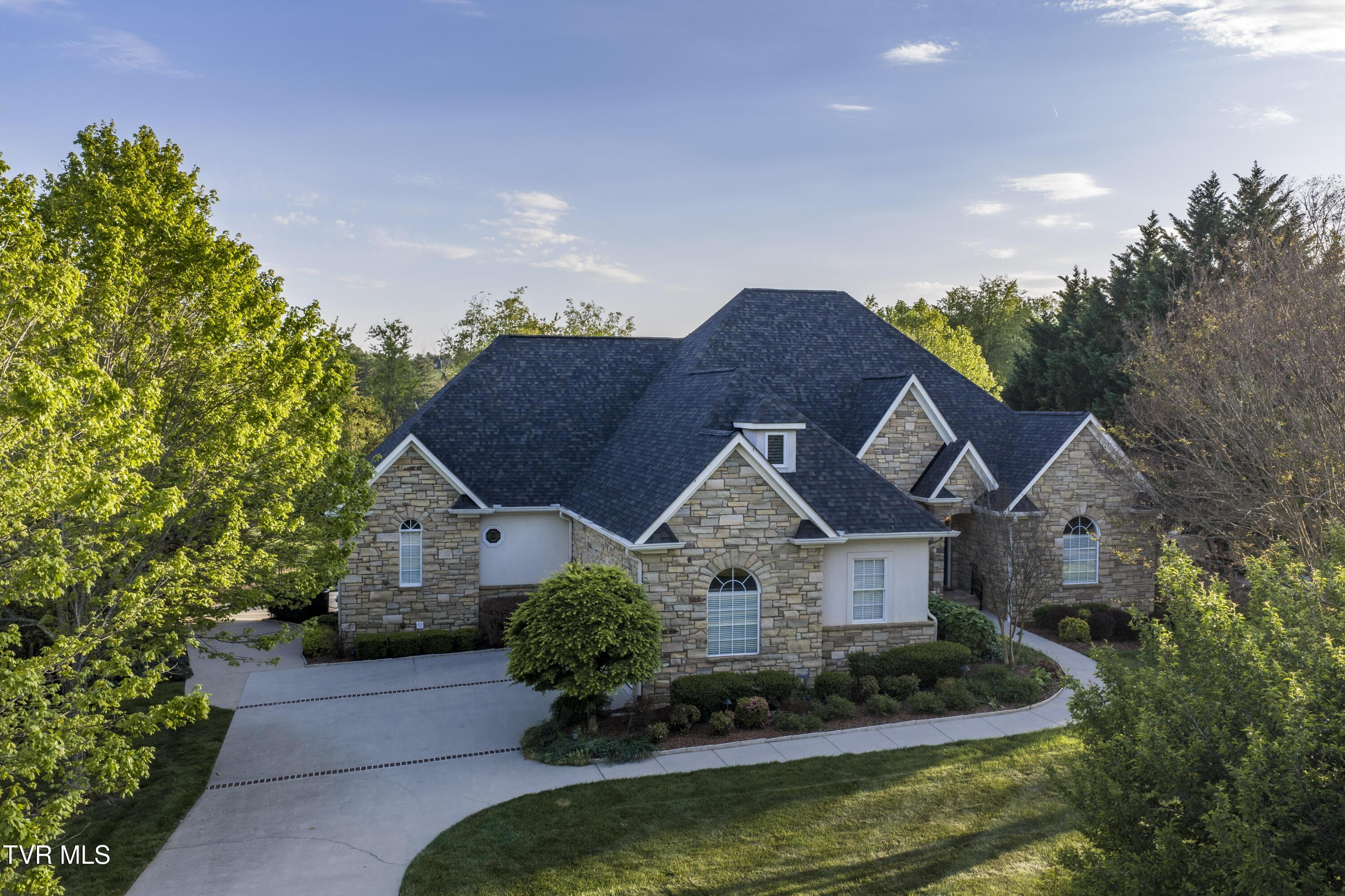 105 Strawberry Field Dr, For Sale in Johnson City - eXp Realty