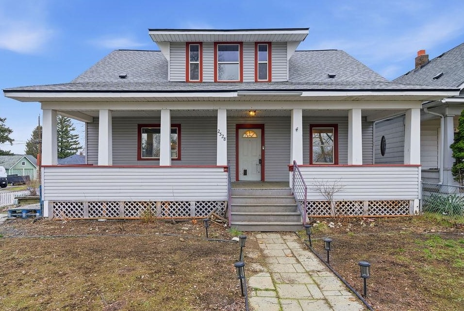 2528 N Magnolia St, For Sale in Spokane - eXp Realty