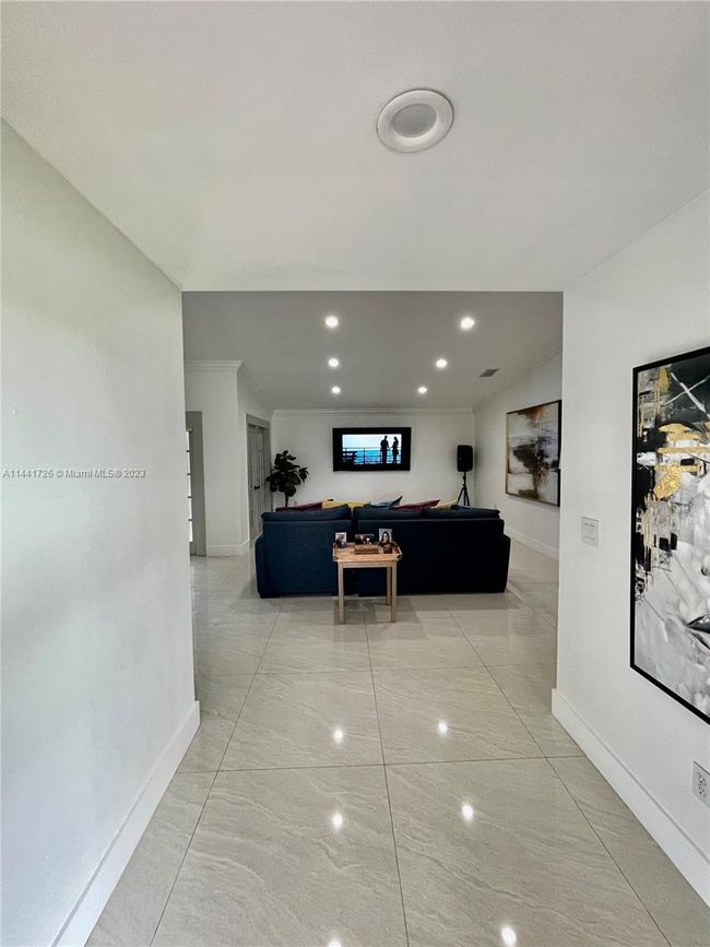 25927 Sw 132nd Ct, Sold in Homestead - Zoocasa