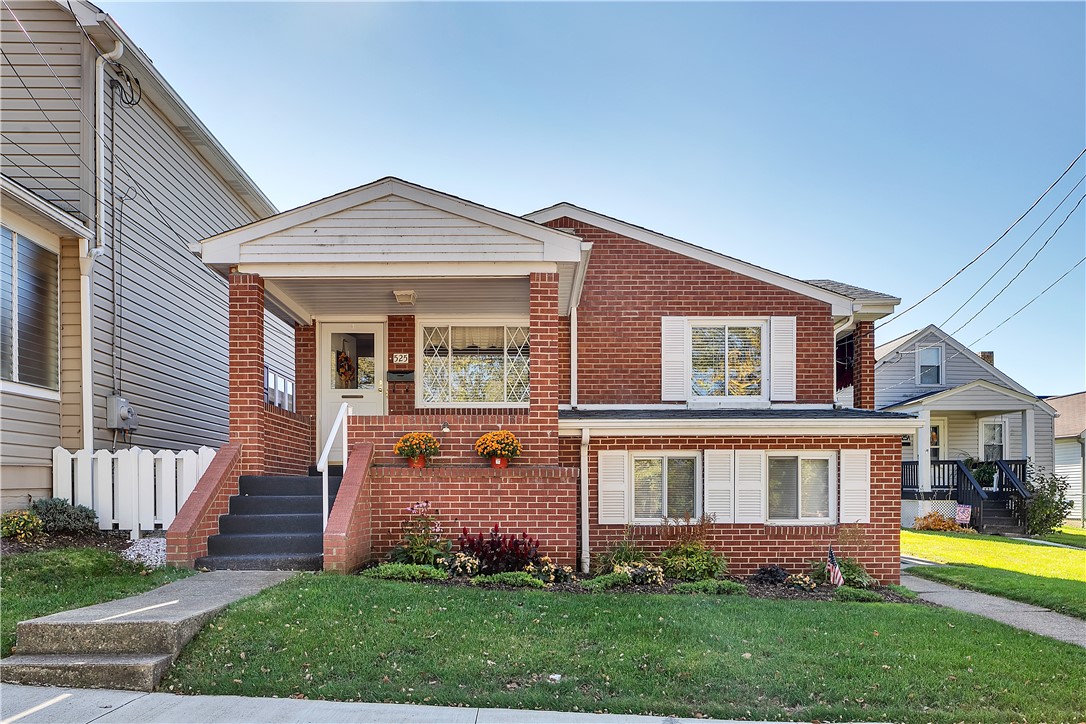 525 Sycamore St, Sold in Vandergrift - eXp Realty