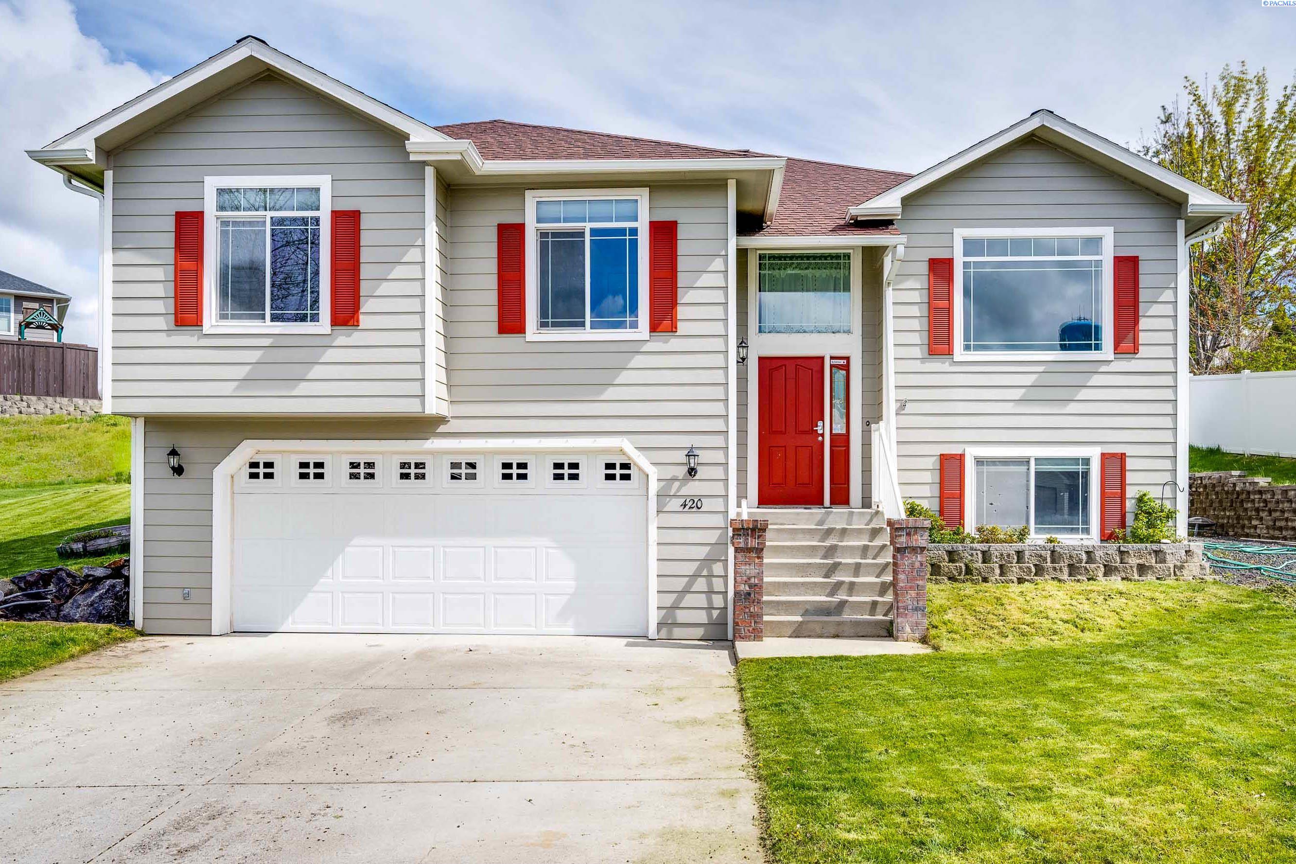 420 Nw Thomas St, For Sale in Pullman - eXp Realty