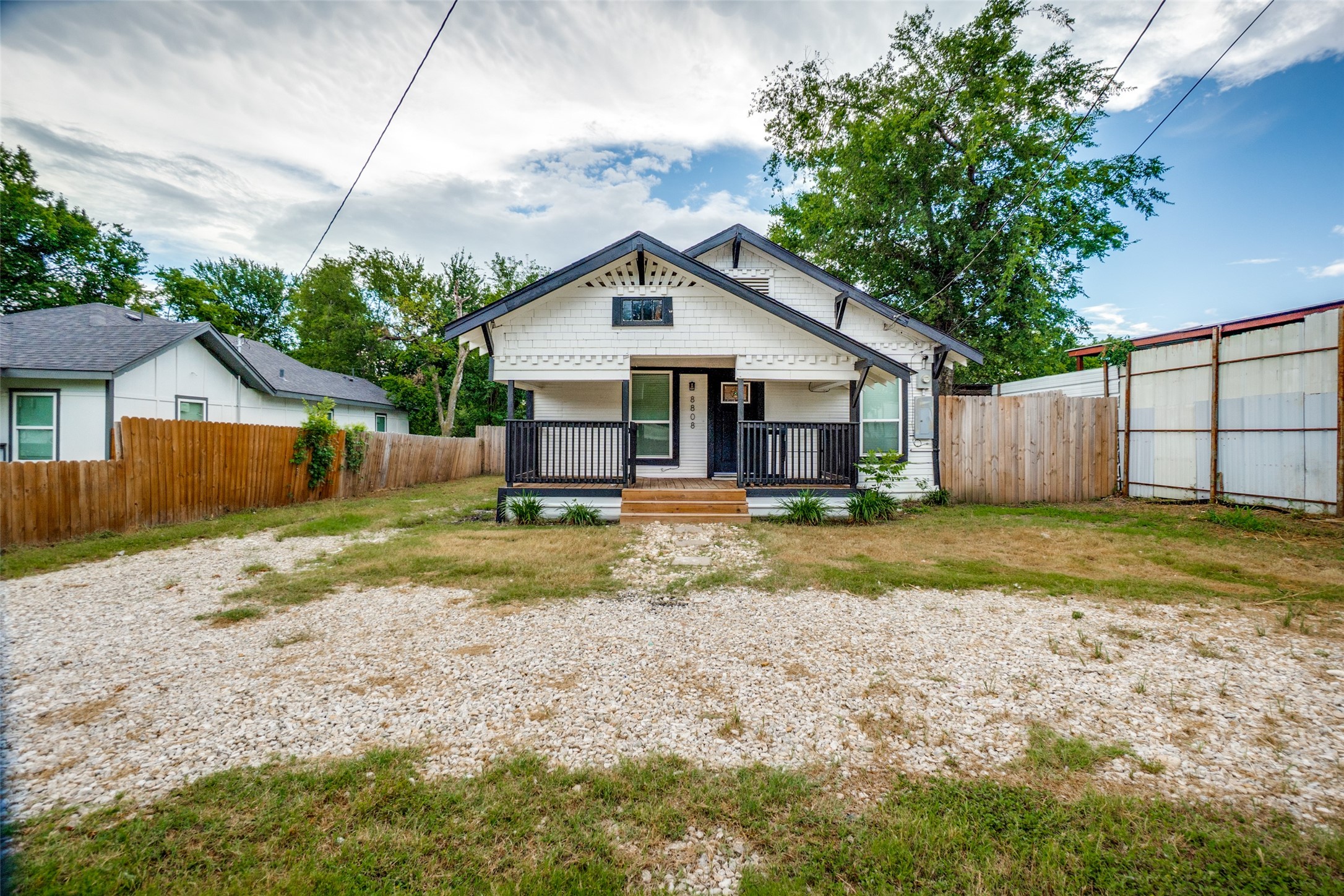 8808 Old Homestead Dr, For Sale in Dallas - eXp Realty