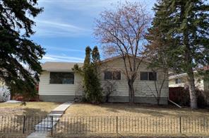 4415 Greenview Dr Ne, Sold in Calgary - Zoocasa