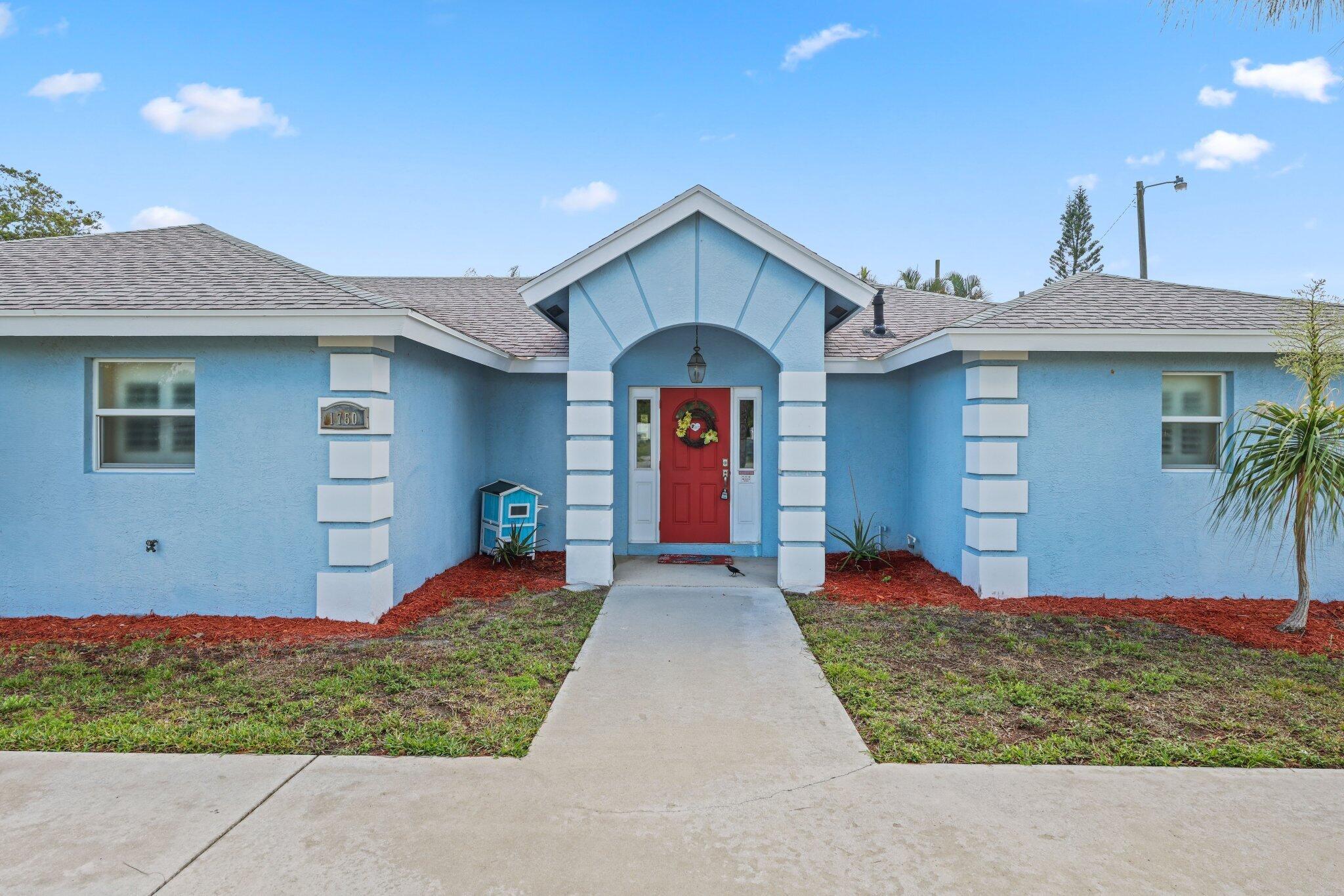 1750 E Breezy Ln, For Sale in West Palm Beach - Zoocasa