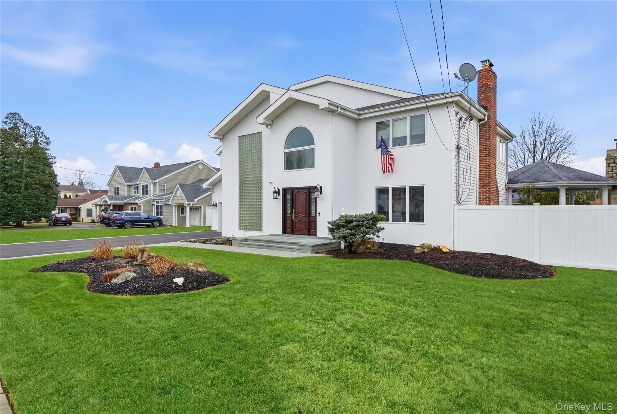 61 Bayview Ave, For Sale in Oyster Bay - eXp Realty