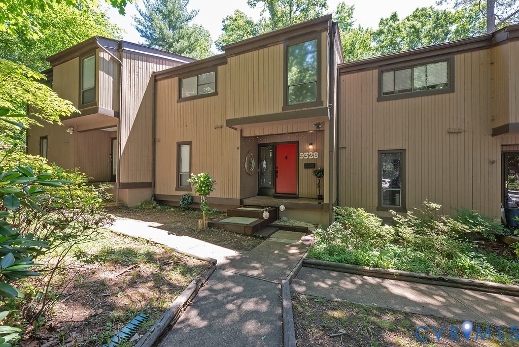 9328 Groundhog Dr, For Sale in North Chesterfield - eXp Realty