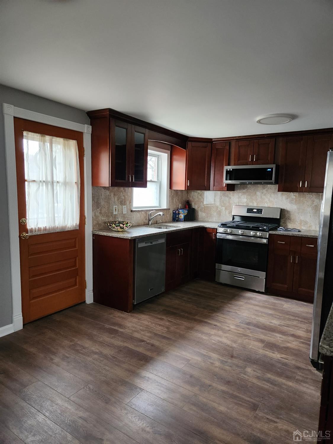 12 Kate Lane, Leased in Metuchen - Zoocasa