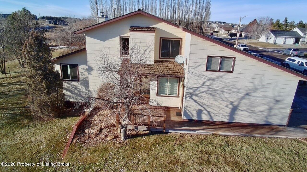 1951 Prairie Oak Dr, For Sale in Dickinson - eXp Realty