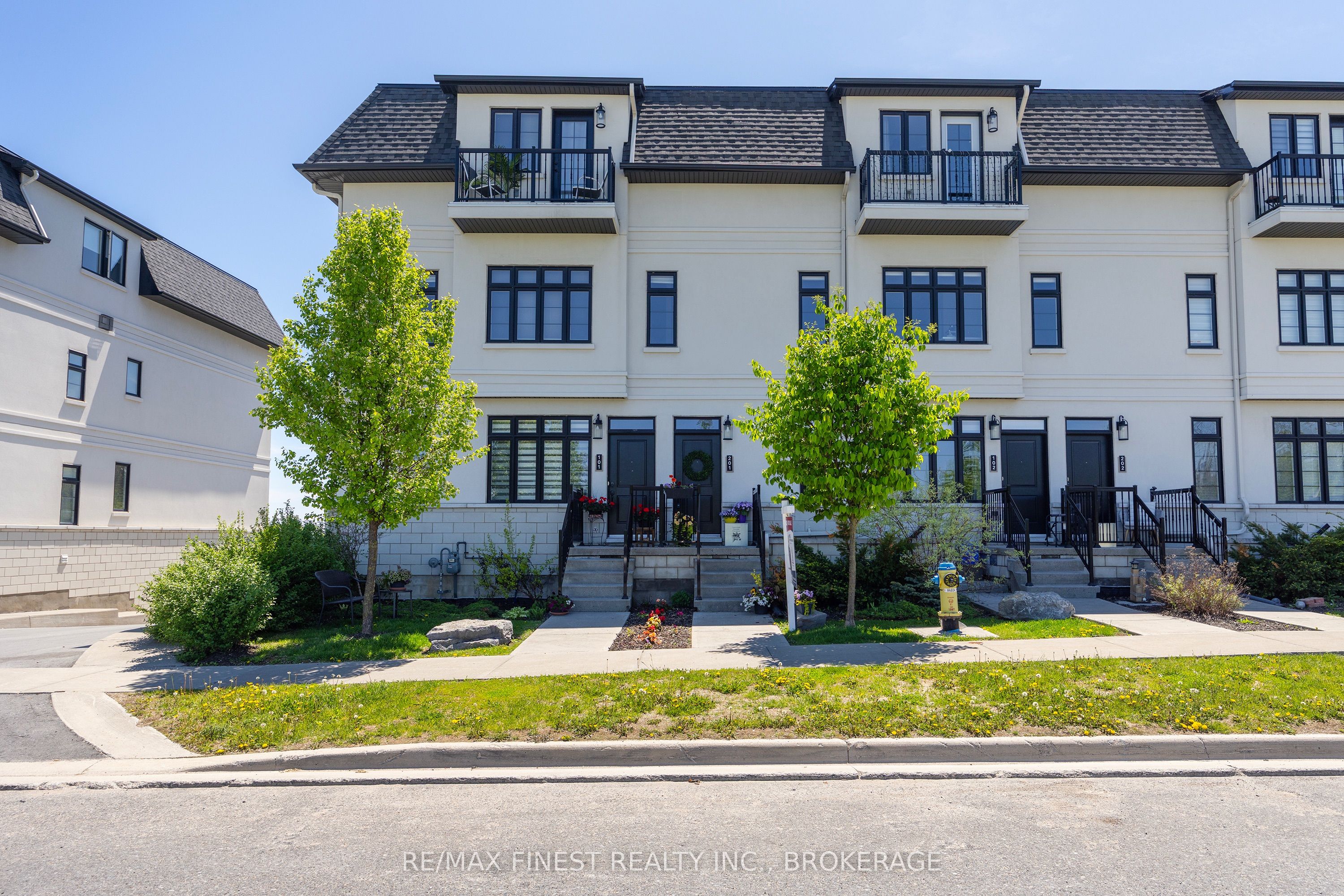 201 - 1015 Terra Verde Way, For Sale in Kingston - eXp Realty