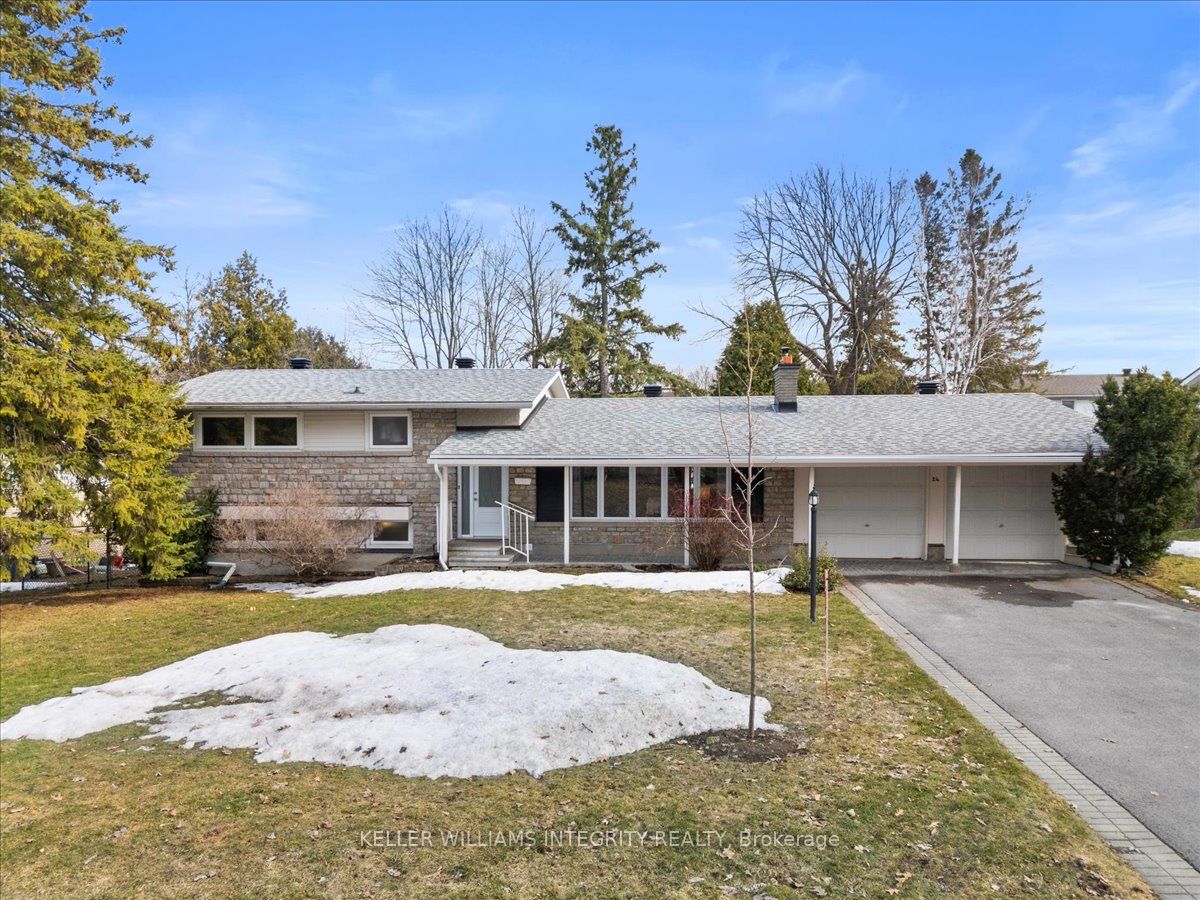 24 Apache Cres, For Sale in Nepean - Zoocasa