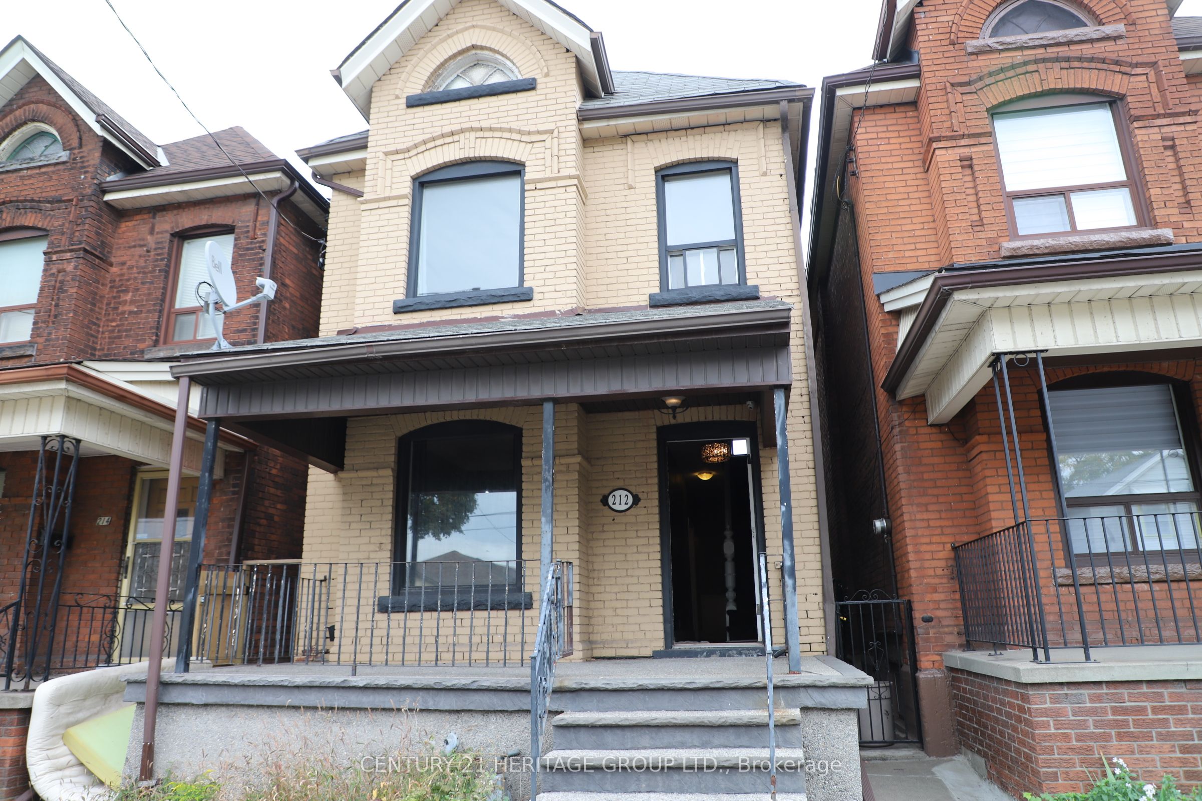 212 Wellington St N, Sold in Hamilton - Zoocasa
