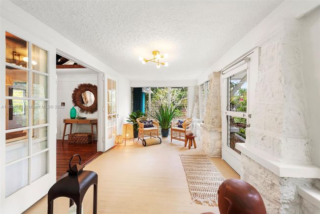 2344 Lincoln Ave, For Sale in Miami - Zoocasa