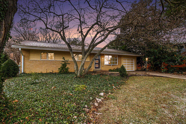 923 Kenridge Dr, For Sale in Villa Hills - eXp Realty