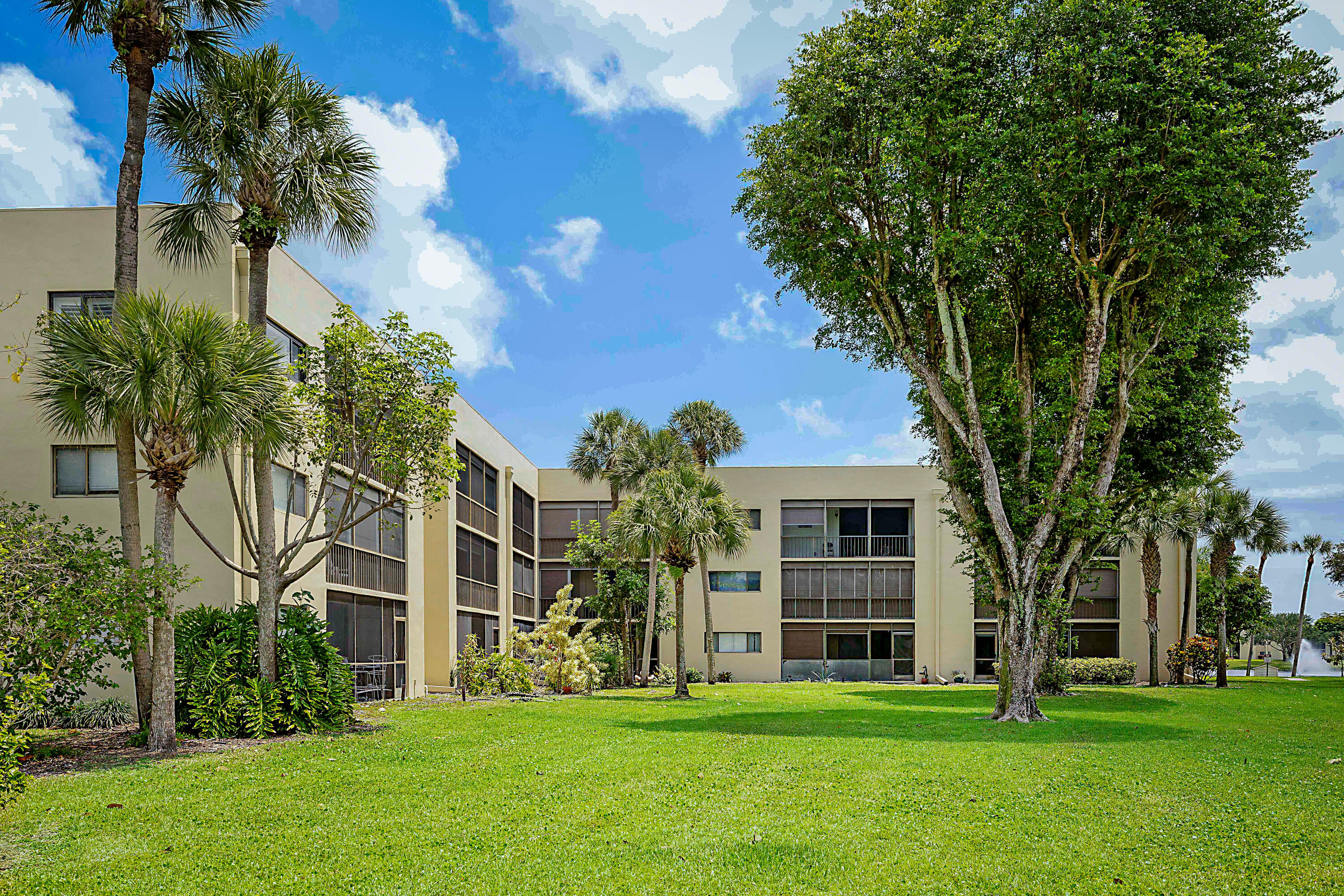 117 - 5160 Las Verdes Cir, For Sale in Delray Beach - eXp Realty