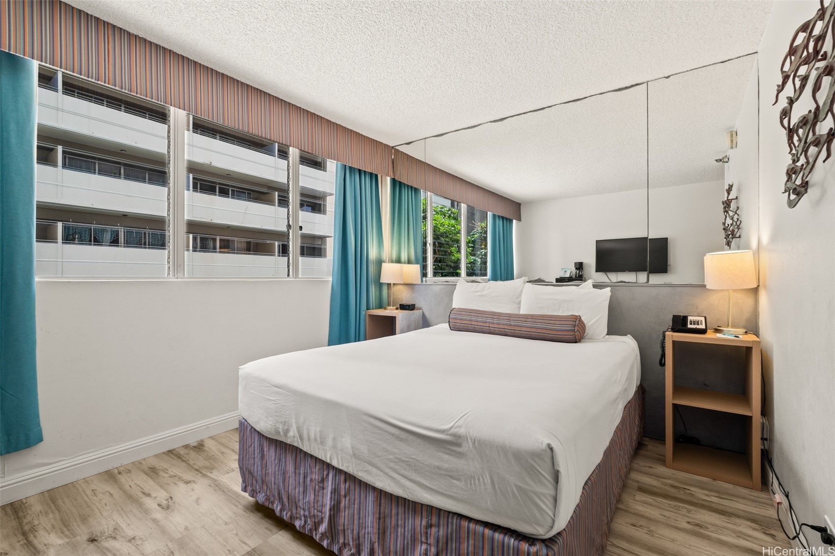 208 - 444 Kanekapolei St, For Sale in Honolulu - Zoocasa