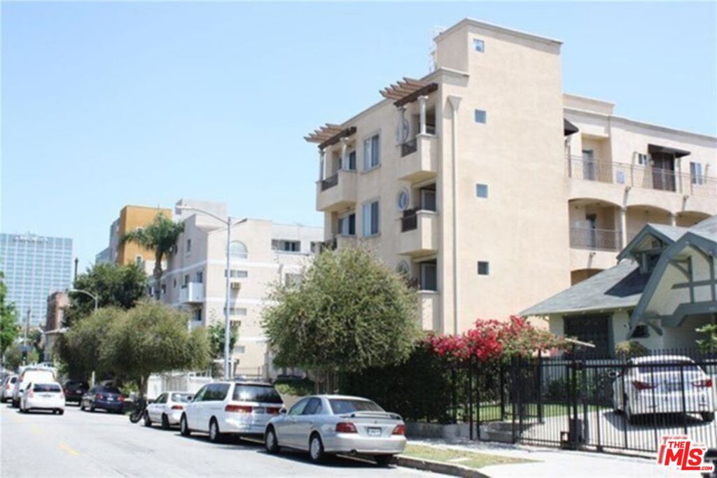 302 - 918 S Harvard Blvd, For Rent in Los Angeles - eXp Realty