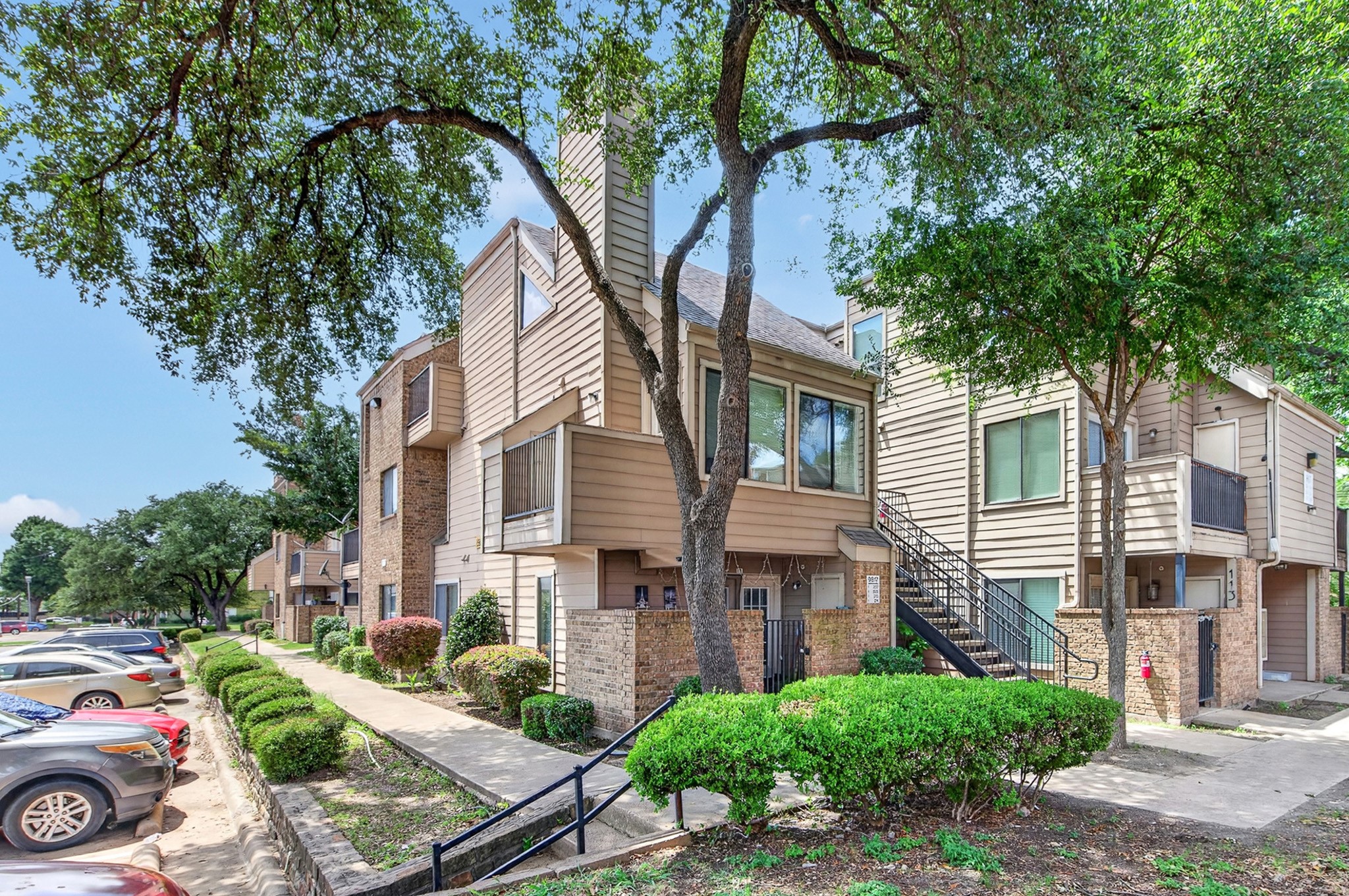 214 - 9817 Walnut St, For Sale in Dallas - eXp Realty