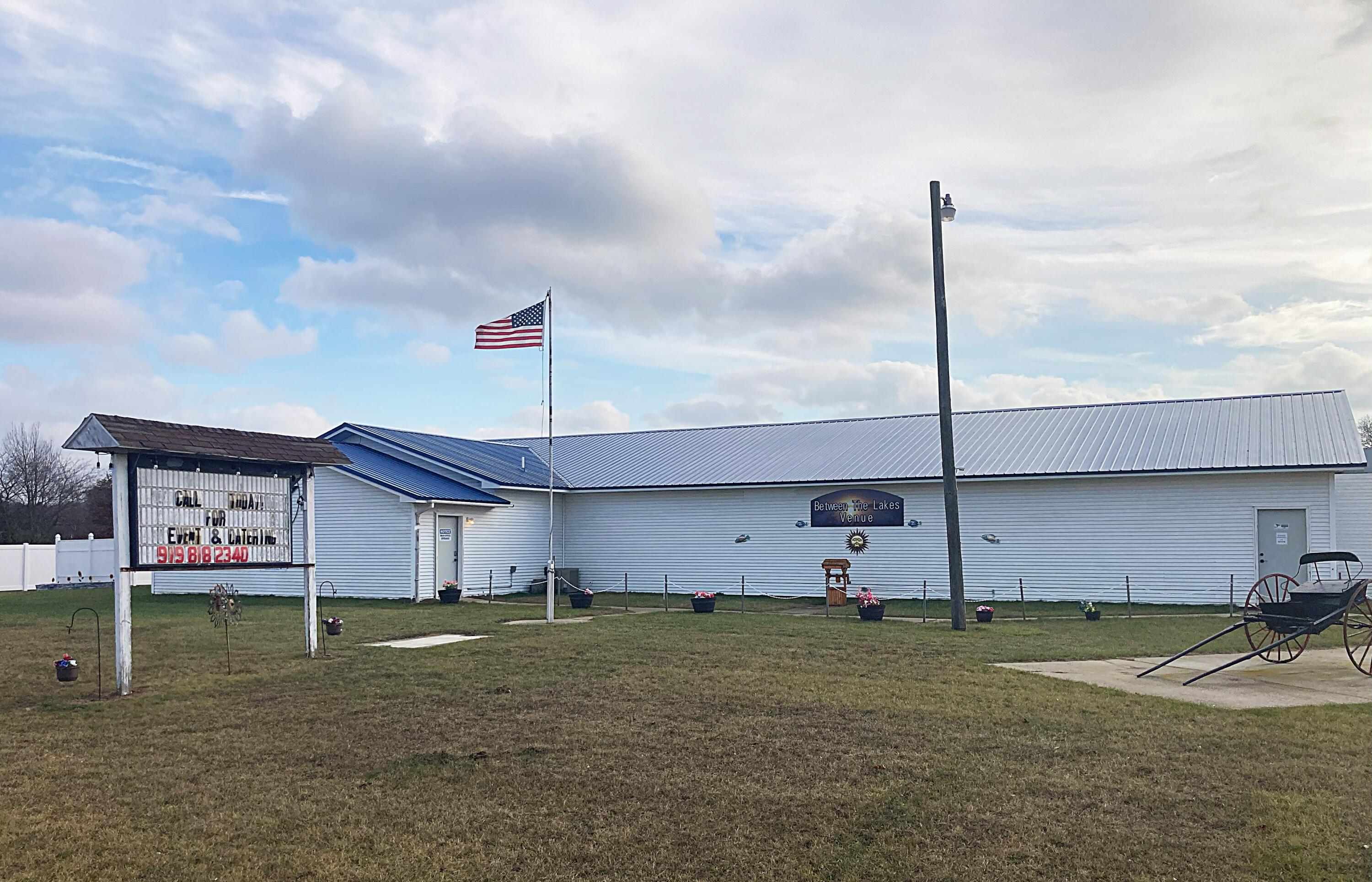 2195 W Fleck Rd, Sold in Six Lakes - eXp Realty